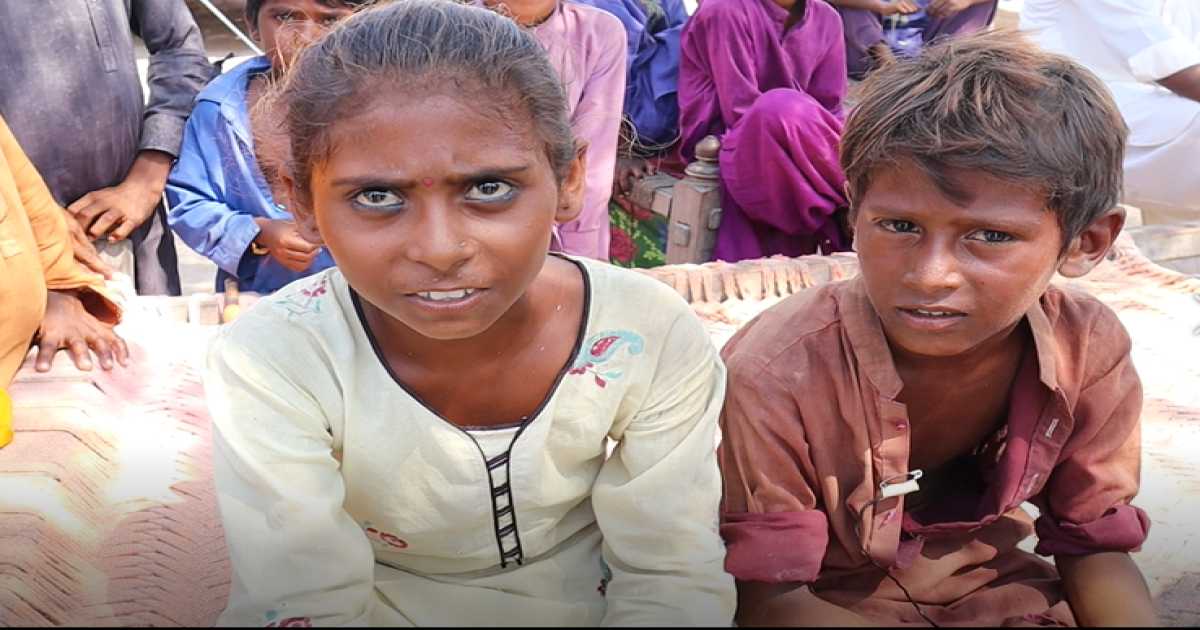 Pakistan: Children at risk of snake bites and disease — Save the ...